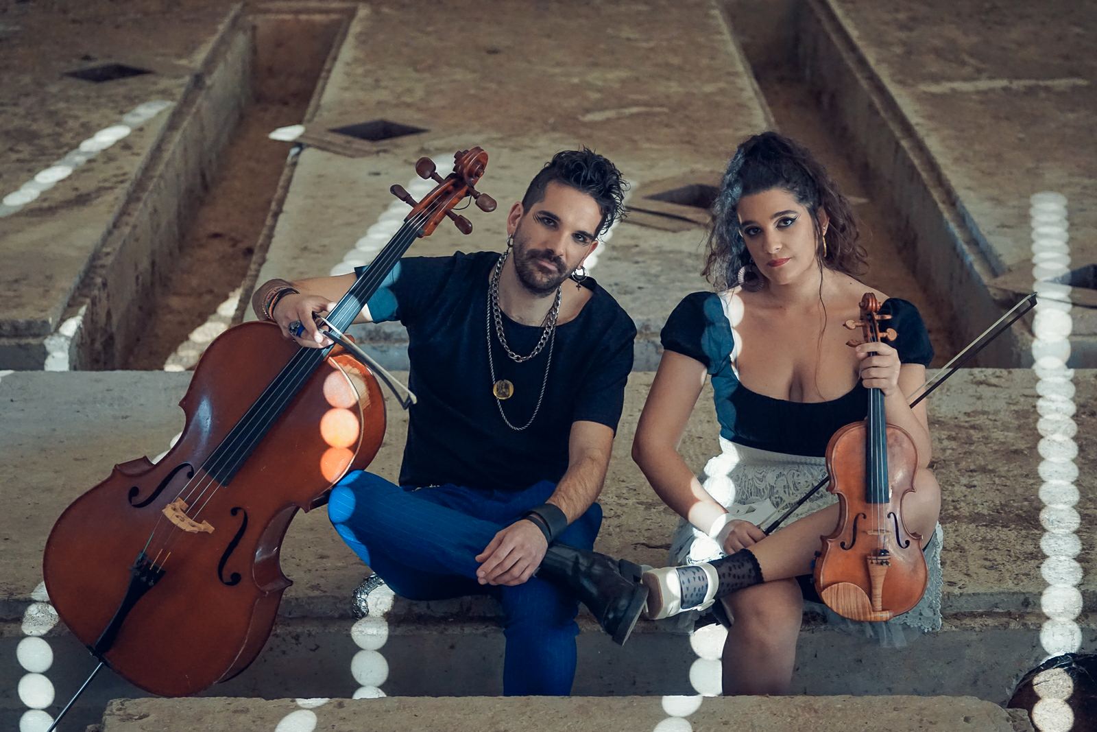 "String Demons"΅: Νέο άλμπουμ από τα ταλαντούχα αδέλφια